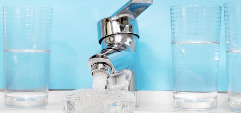 Tap Water vs. Bottled Water Pros and Cons